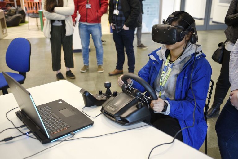 VIRTUAL DRIVING SCHOOL | Simulation